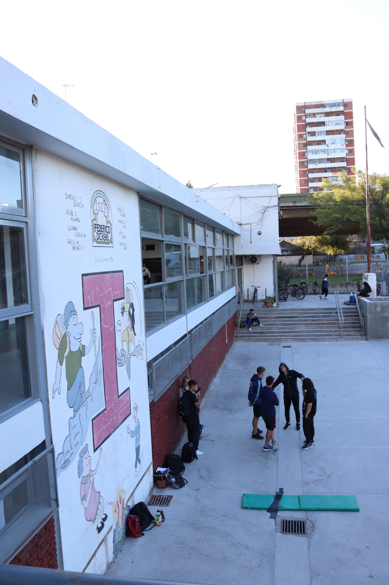 ISEF Nº 2 "Prof. Federico Williams Dickens"